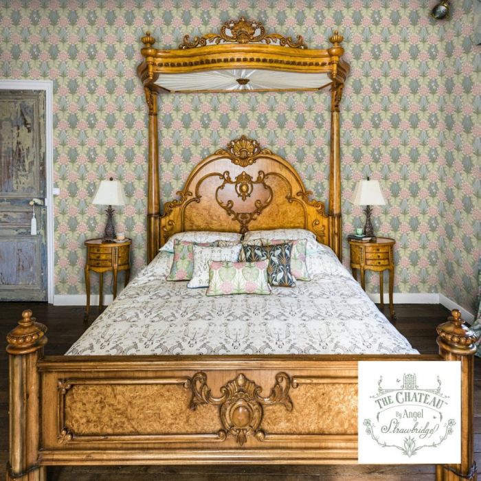 The Chateau Collection by Angel Strawbridge THE LILY GARDEN EAU DE NIL ...